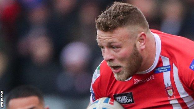 Josh Jones: Salford back-row forward to join Hull FC from 2020 - BBC Sport