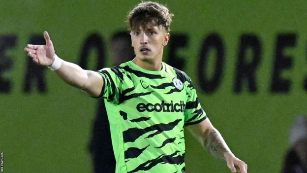 Harry Boyes: Sheffield United wing-back joins Lincoln City on loan ...