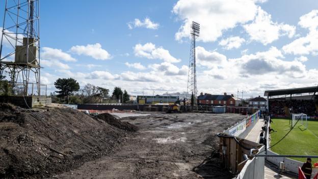 Wrexham: Temporary Kop stand at Stok Racecourse could be ready for Welsh derby - BBC Sport