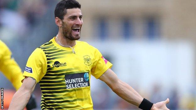 Benny Howell: Gloucestershire all-rounder out for rest of season - BBC ...