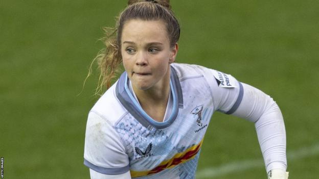 Ellie Green: Ealing sign fly-half after Worcester's collapse - BBC Sport