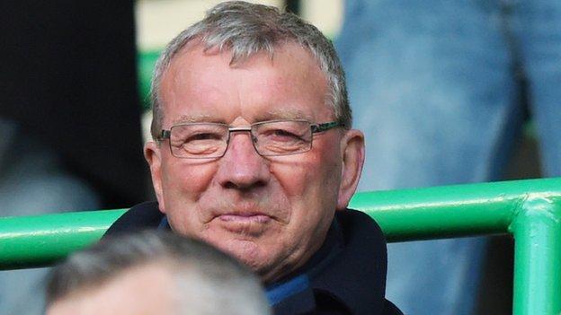 Mark Warburton exit from Rangers 'could be messy' - Alex Smith - BBC Sport