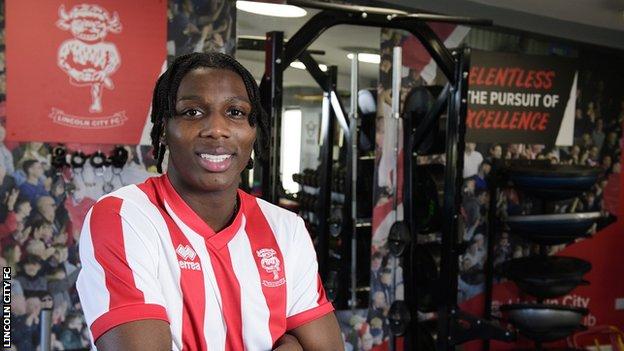 Lincoln City bring in John Marquis and Brooke Norton-Cuffy - BBC Sport