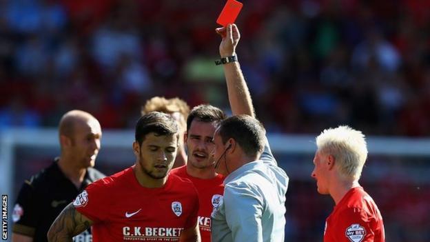 Dale Jennings: Former Bayern Munich winger returns after 'mentally ...