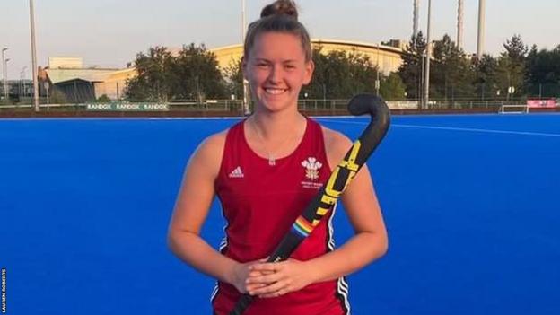 Lauren Roberts: Wales hockey player thankful for Jersey roots - BBC Sport