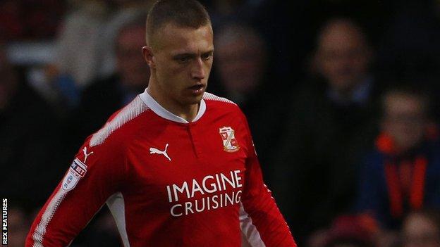 Luke Norris: Colchester United sign Swindon Town striker - BBC Sport