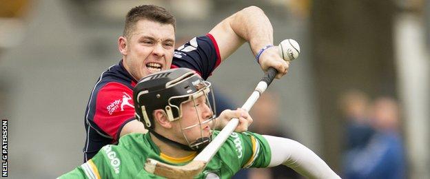 Shinty-hurling international: Scotland 14-5 Ireland - BBC Sport