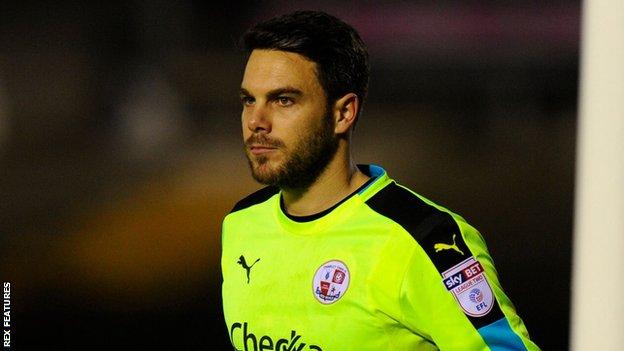 Glenn Morris: Crawley Town goalkeeper signs contract extension - BBC Sport