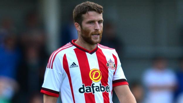 Adam Matthews: Sunderland full-back joins Bristol City on loan - BBC Sport