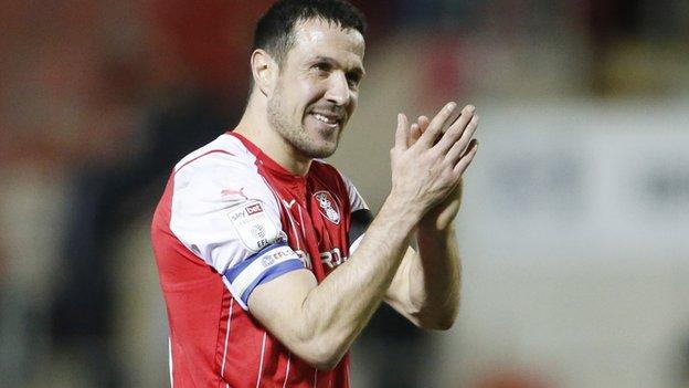 Richard Wood: Rotherham United captain signs new one-year deal - BBC Sport
