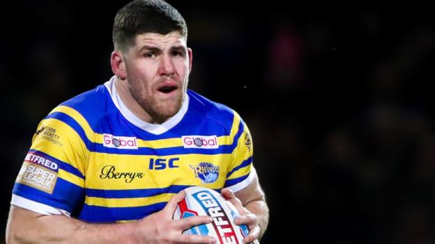 Mitch Garbutt: Hull KR sign Leeds Rhinos' Australian prop - BBC Sport