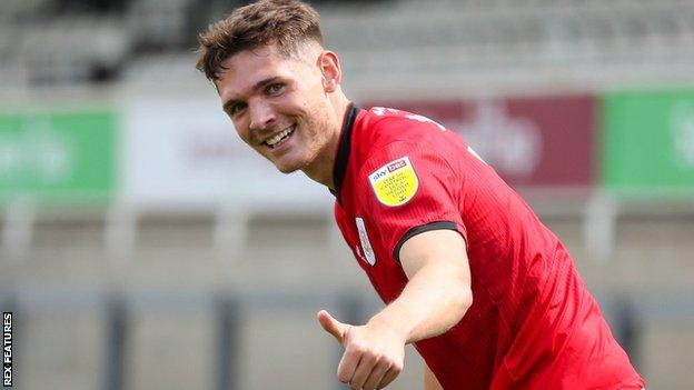Callum Ainley: Crewe Alexandra midfielder extends contract - BBC Sport