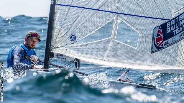 European Finn Championships: Giles Scott wins silver on return - BBC Sport