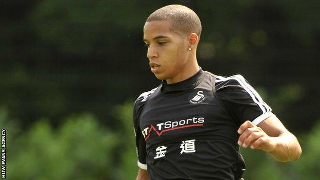 Curtis Obeng: Solihull Moors sign ex-England youth international from ...