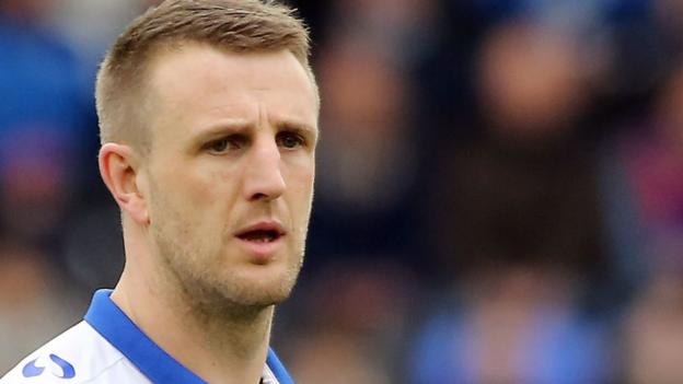 Peter Clarke: Oldham Athletic captain agrees new contract - BBC Sport
