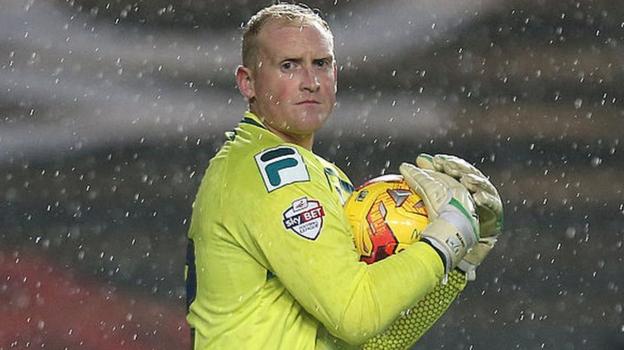 Hibernian sign former Leicester City goalkeeper Conrad Logan - BBC Sport