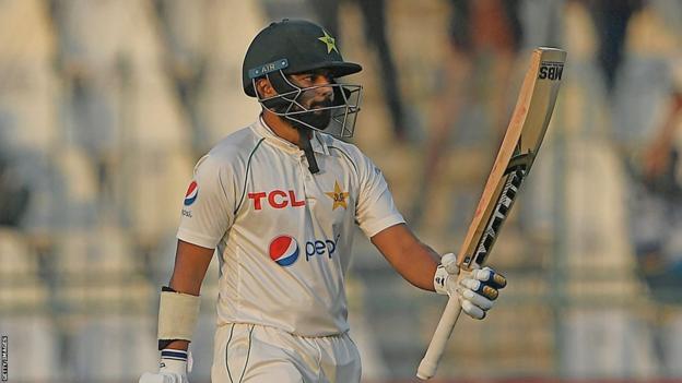 Saud Shakeel: Yorkshire sign Pakistan batter on four-game deal - BBC Sport