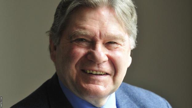 David Oxley: Former RFL secretary, president and CEO dies, aged 85 ...