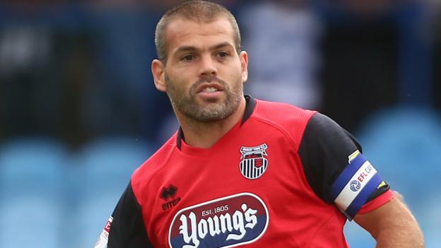 John Welsh: Grimsby Town captain leaves club by mutual consent - BBC Sport