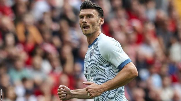 Kieffer Moore: Cardiff target still in Bournemouth plans, says boss ...