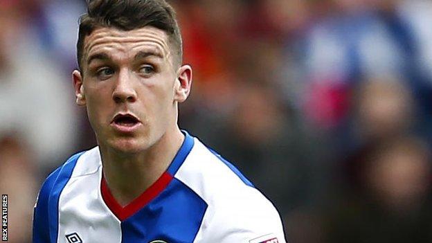 Darragh Lenihan: Blackburn Rovers defender pens four-year deal - BBC Sport