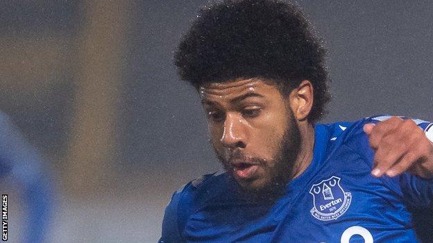 Ellis Simms: Everton loan striker to Blackpool for rest of the season ...