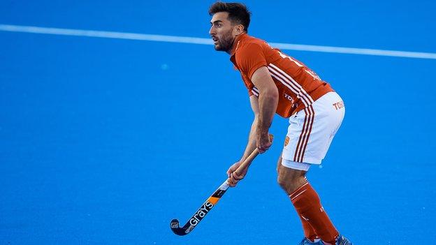 Adam Dixon named Great Britain men's hockey captain - BBC Sport