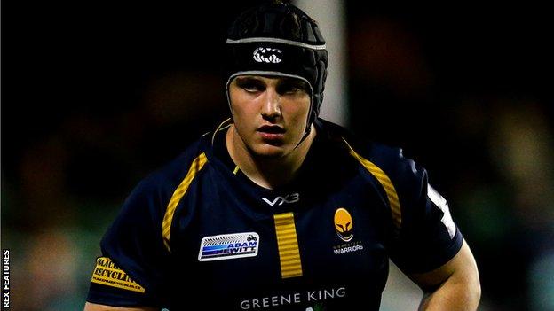 Joe Morris: Worcester Warriors prop signs extended contract - BBC Sport