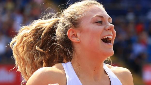 Beth Dobbin: British 200m champion eyes 400m switch - BBC Sport