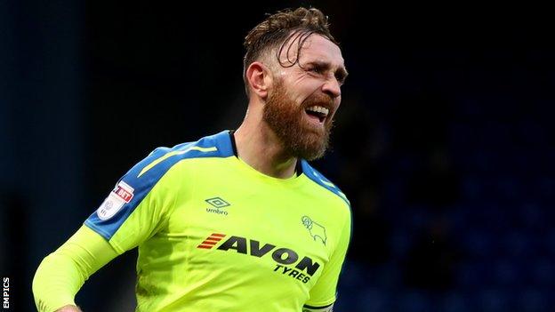 Richard Keogh: Derby County centre-half signs new contract - BBC Sport