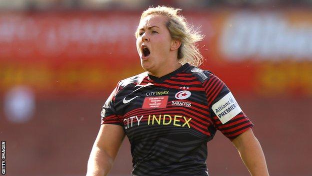 Marlie Packer: England back row signs new Saracens Women deal - BBC Sport