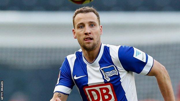 Roy Beerens: Reading sign Hertha Berlin winger for undisclosed fee ...