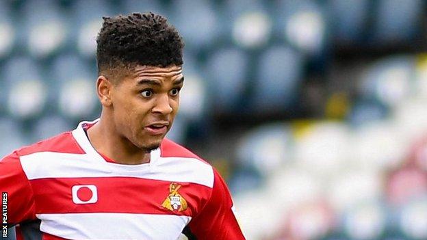 Tyreece John-Jules: Blackpool sign striker on loan from Arsenal - BBC Sport