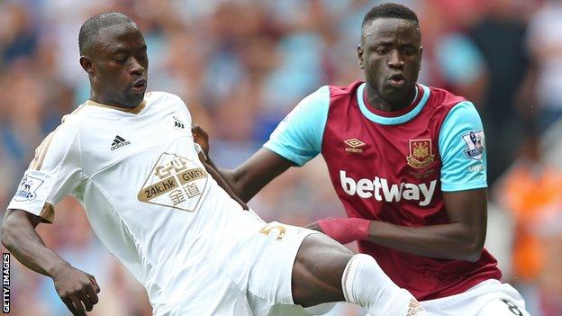 Swansea City: Modou Barrow agrees new three-year contract - BBC Sport