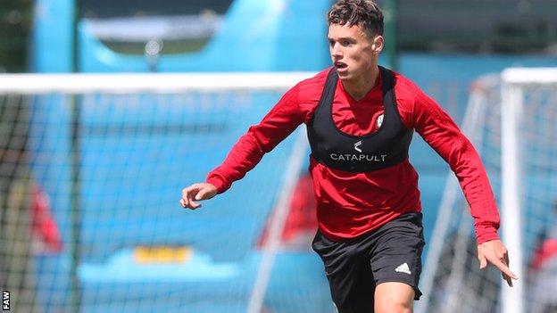 Jack Evans hopes for Wales chance after cancer battle - BBC Sport