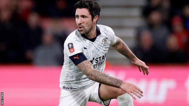 Alan Sheehan: Luton Town captain leaves Championship club as free agent ...