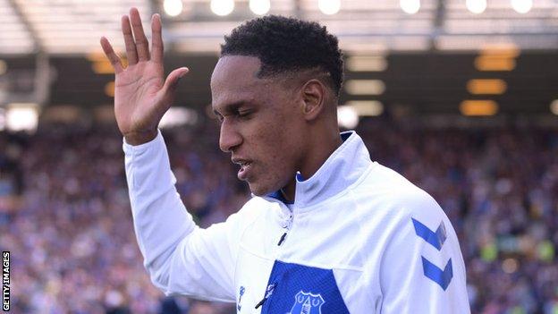 Everton defender Yerry Mina offers farewell message to fans - BBC Sport