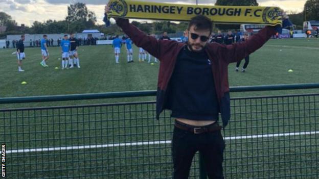 FA Cup: How two friends finished odyssey in their living room - BBC Sport