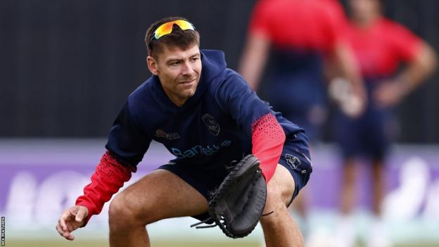 Simon Cook: Kent name bowling coach as director of cricket - BBC Sport