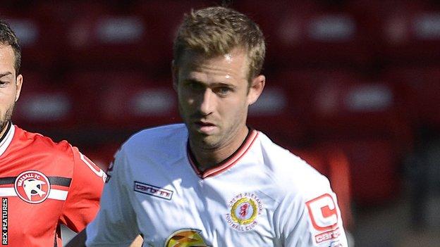 David Fox: Plymouth Argyle bring in former Crewe Alexandra midfielder ...