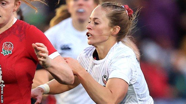 Megan Foster: Exeter Chiefs sign United States fly-half - BBC Sport
