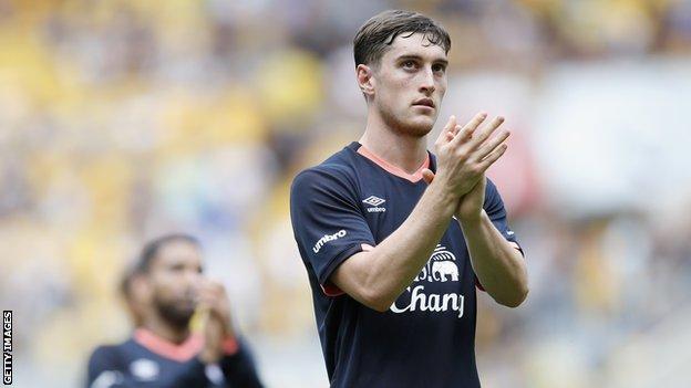 Conor Grant: Everton winger joins Ipswich Town on loan - BBC Sport