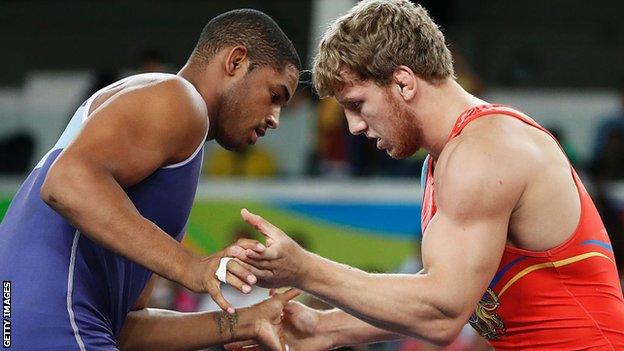 Rio Olympics 2016: Artur Aleksanyan wins 98kg Greco-Roman gold - BBC Sport