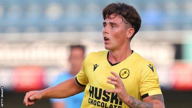 Danny McNamara: Millwall defender joins Newport County on loan - BBC Sport