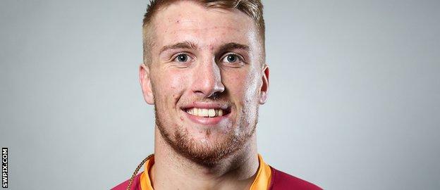 Mick Learmonth: Ex-rugby league player trading passes for punches in ...