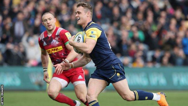 Jamie Shillcock: Worcester Warriors fly-half signs new two-year deal ...
