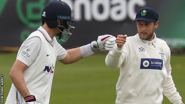 County Championship: Joe Root remains unbeaten on bowler-friendly day ...