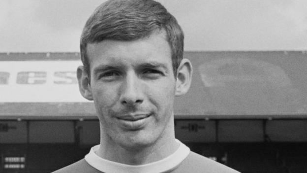 Barrie Hole: Former Wales international midfielder dies aged 76 - BBC Sport