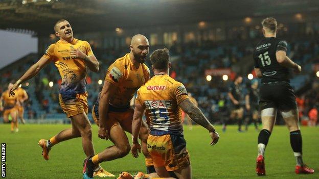 Stuart Hogg: Exeter Chiefs' returning fans inspired win over Glasgow ...