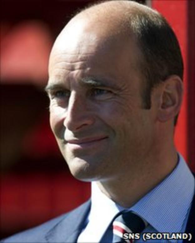 Martin Bain resigns from Rangers and is suing the club - BBC Sport